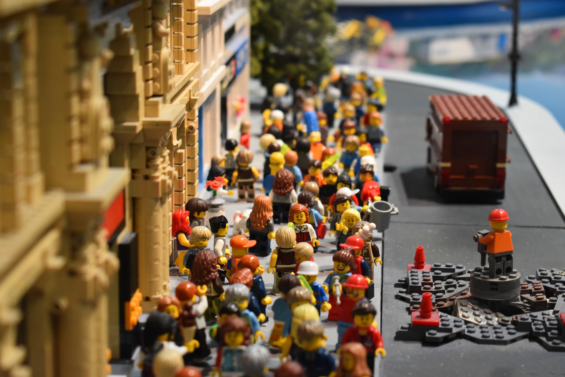 Legoland Discovery Centre Manchester celebrate Manchester City FC’s ...